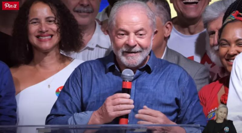"O povo quer comer bem e morar bem" diz Lula em discurso após eleito - VIA 41